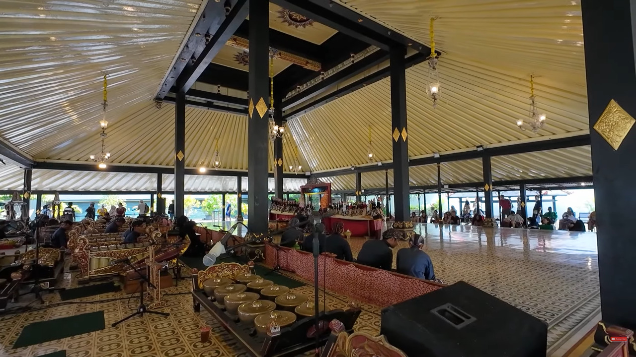 Mengenal Budaya Jawa di Keraton Yogyakarta: Istana Penuh Sejarah - Daftarwisata.com