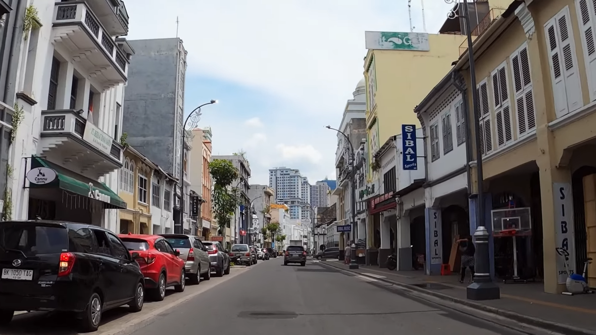 Menikmati Suasana Kota Tua Kesawan: Jejak Sejarah di Tengah Kota Medan ...